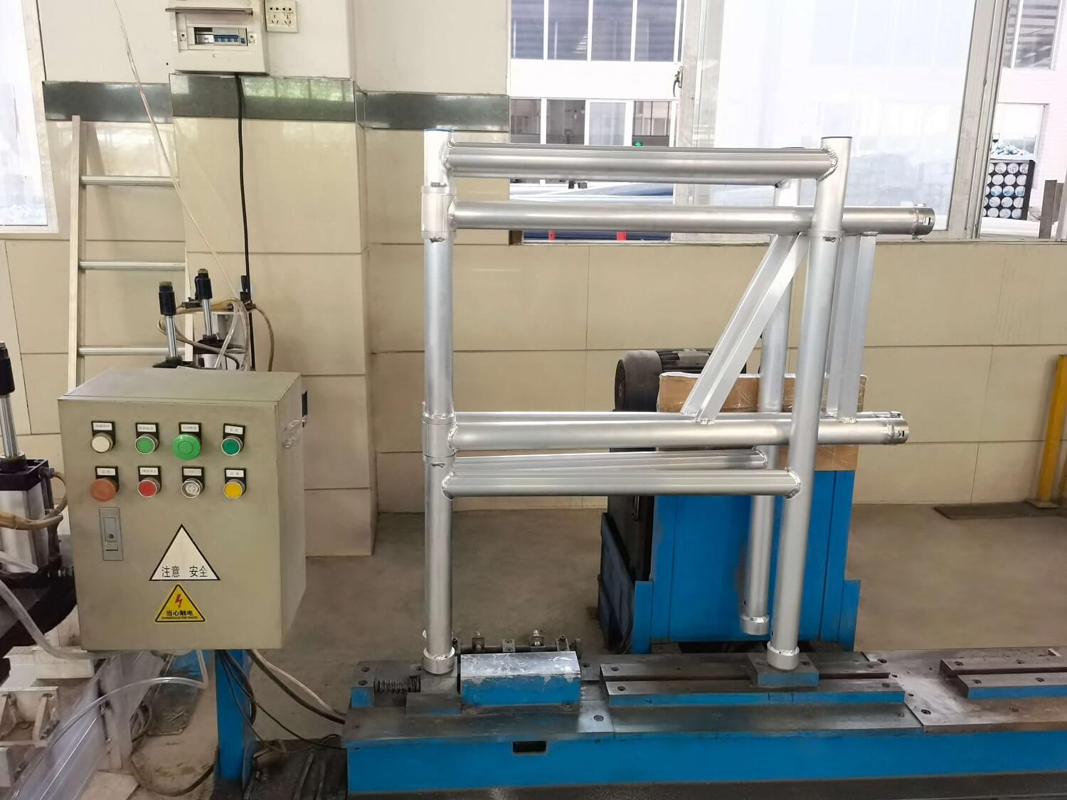 FMP1.8-C Folding mini mobile scaffold – Solid Scaffold FMP1.8-C Folding mini mobile scaffold – Solid Scaffold